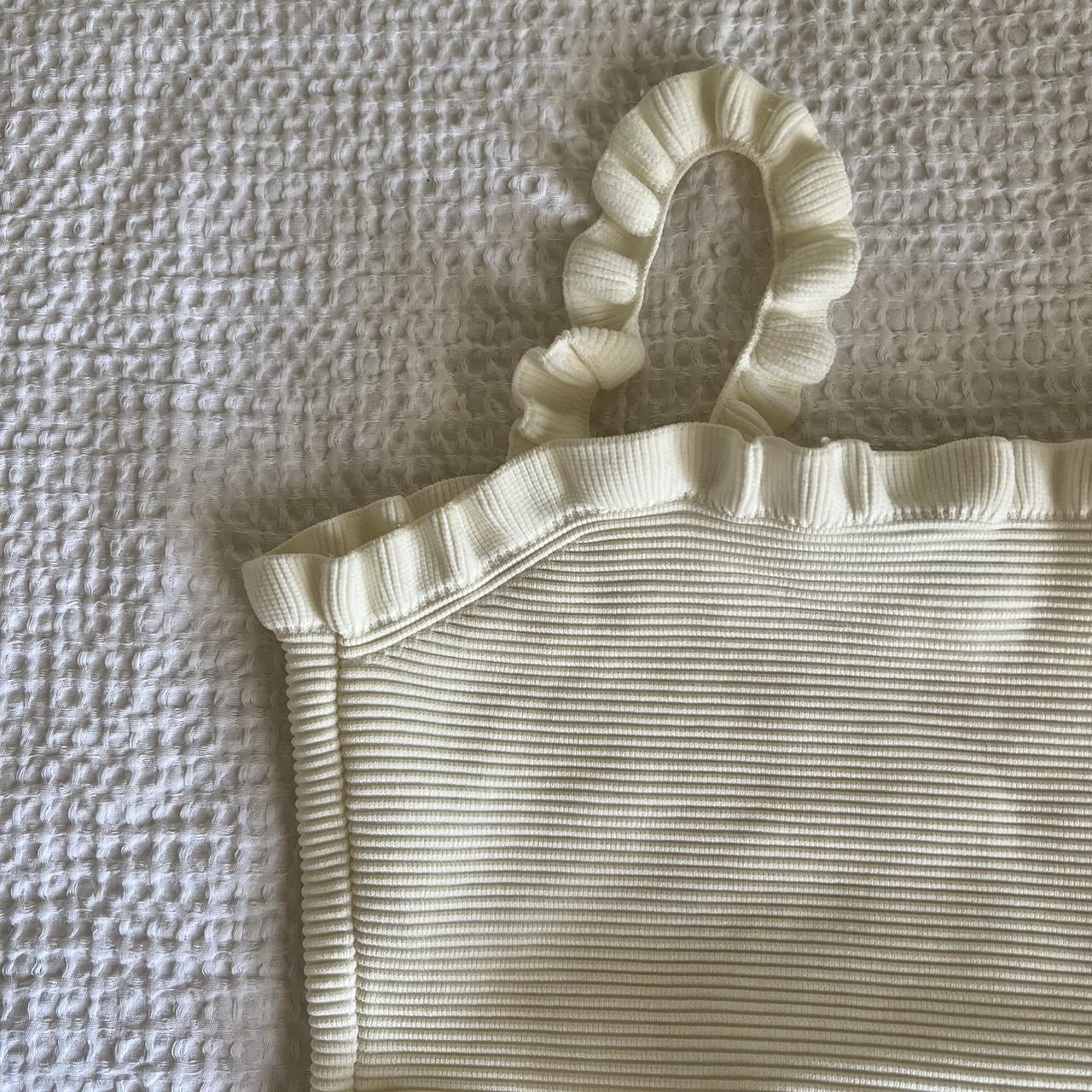 Zara White Ruffle Crop Top Zara crop top Size... - Depop