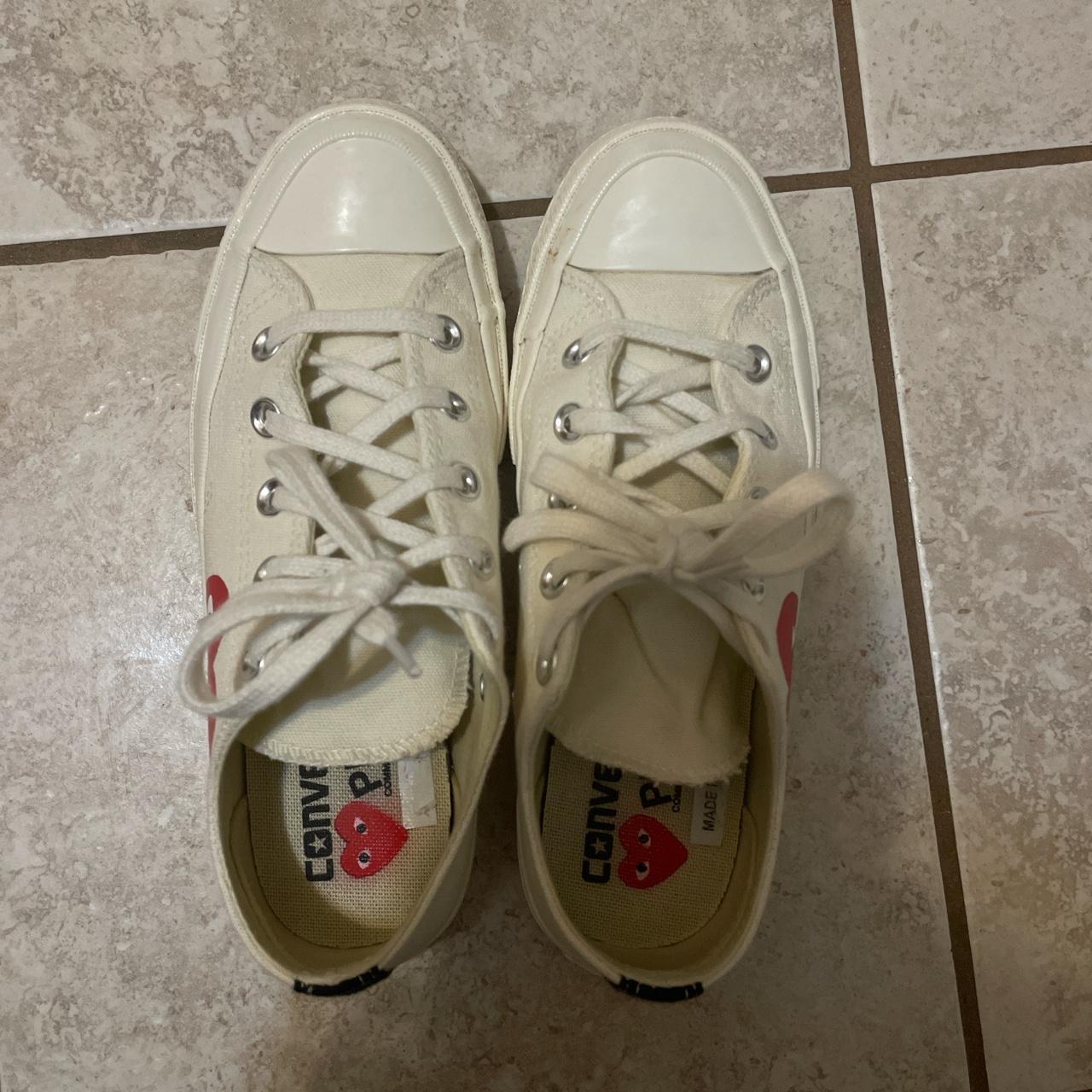 Converse Women's Cream and Red Trainers | Depop