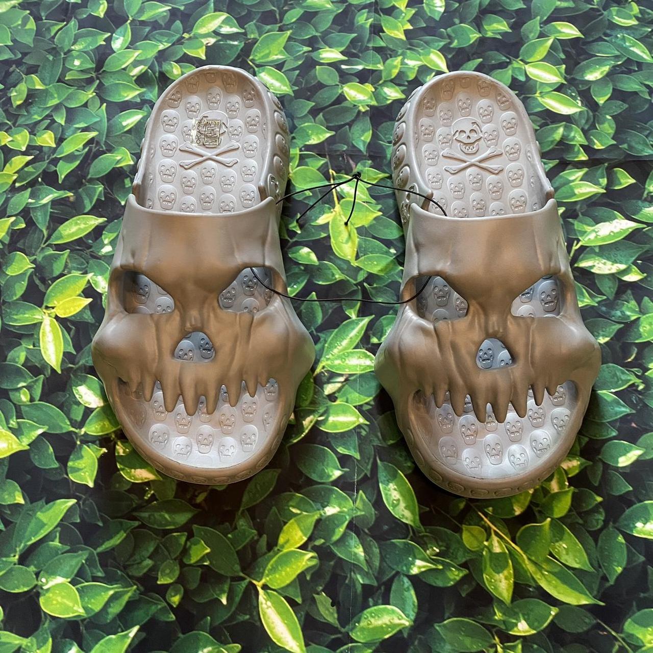 Men's Grey Slides | Depop