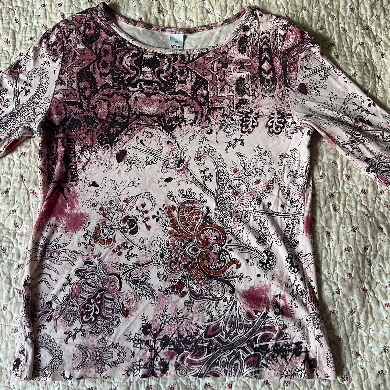 beautiful 3/4 y2k target long sleeve ‿ size... - Depop