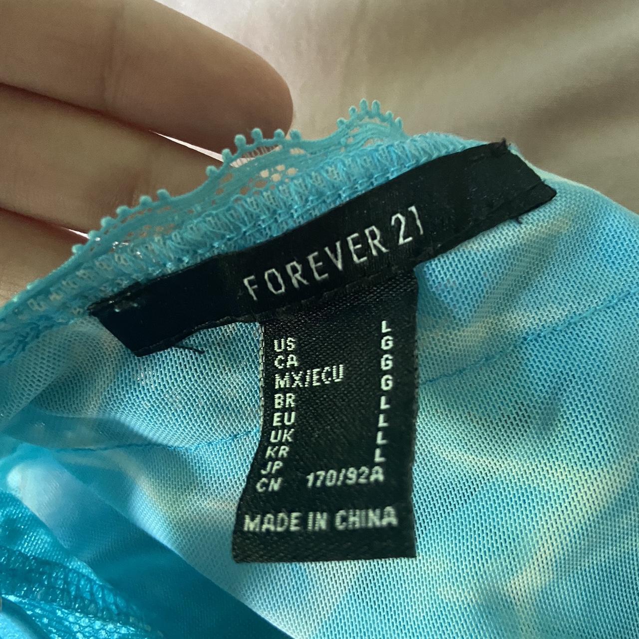 CUTE FOREVER 21 SUMMER TANK BUNDLE!! Comes with both... - Depop