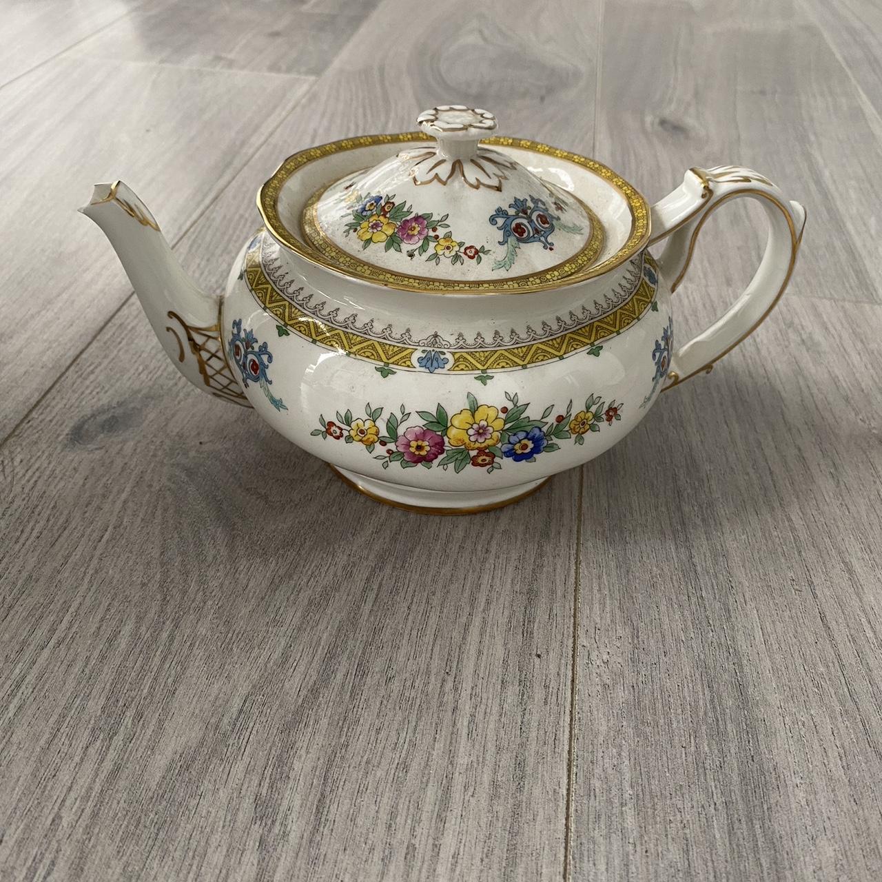 Paragon floral teapot with lid... - Depop