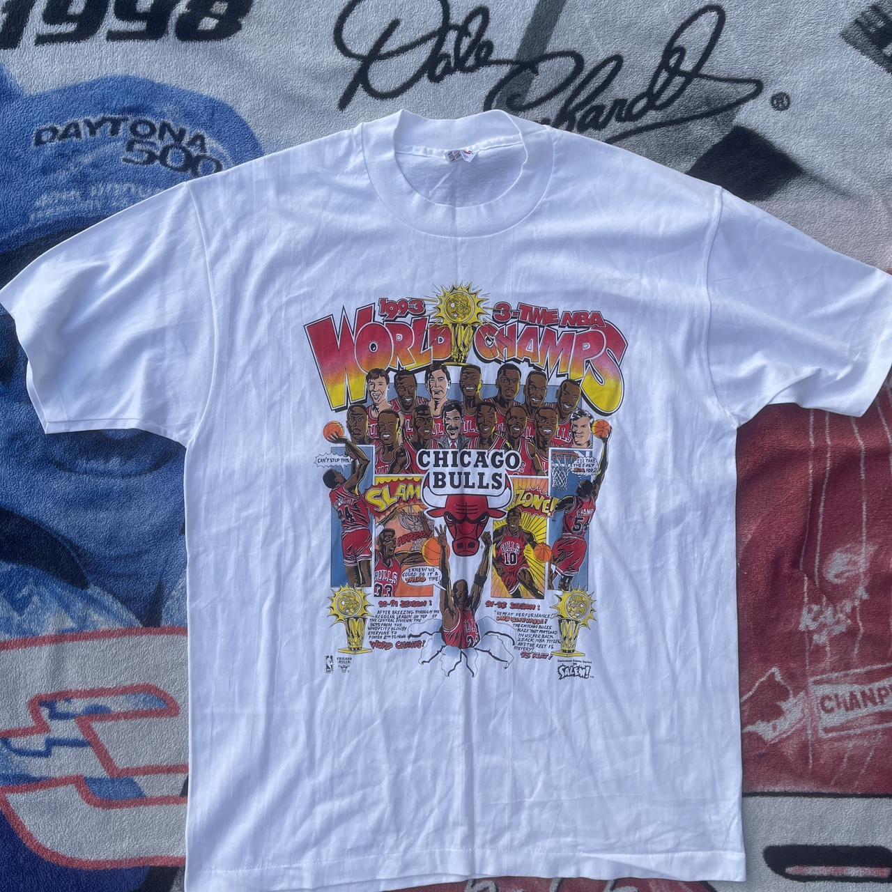 Vintage 1993 Chicago bulls comic tee single stitch... - Depop