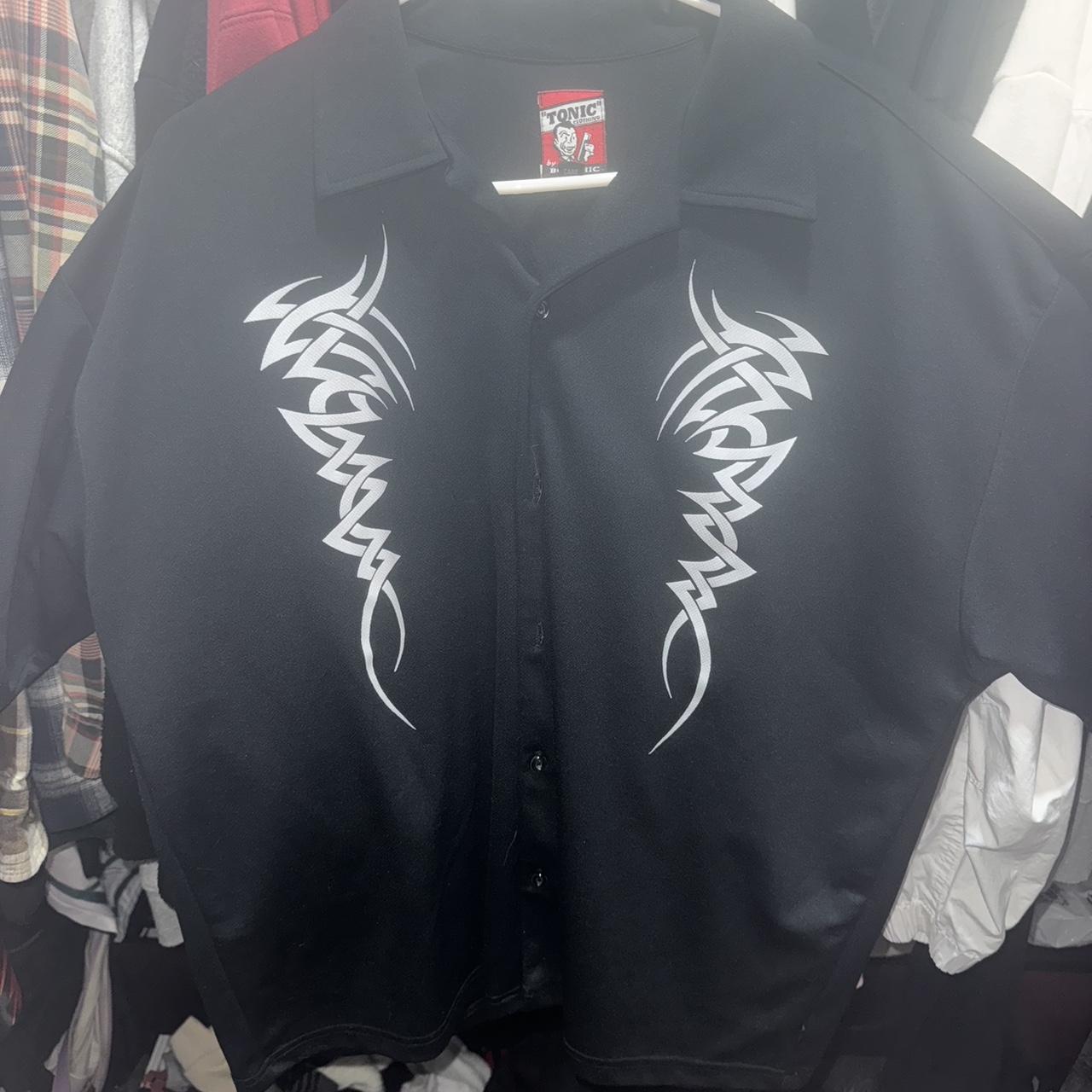 •black and white vintage/thrifted•