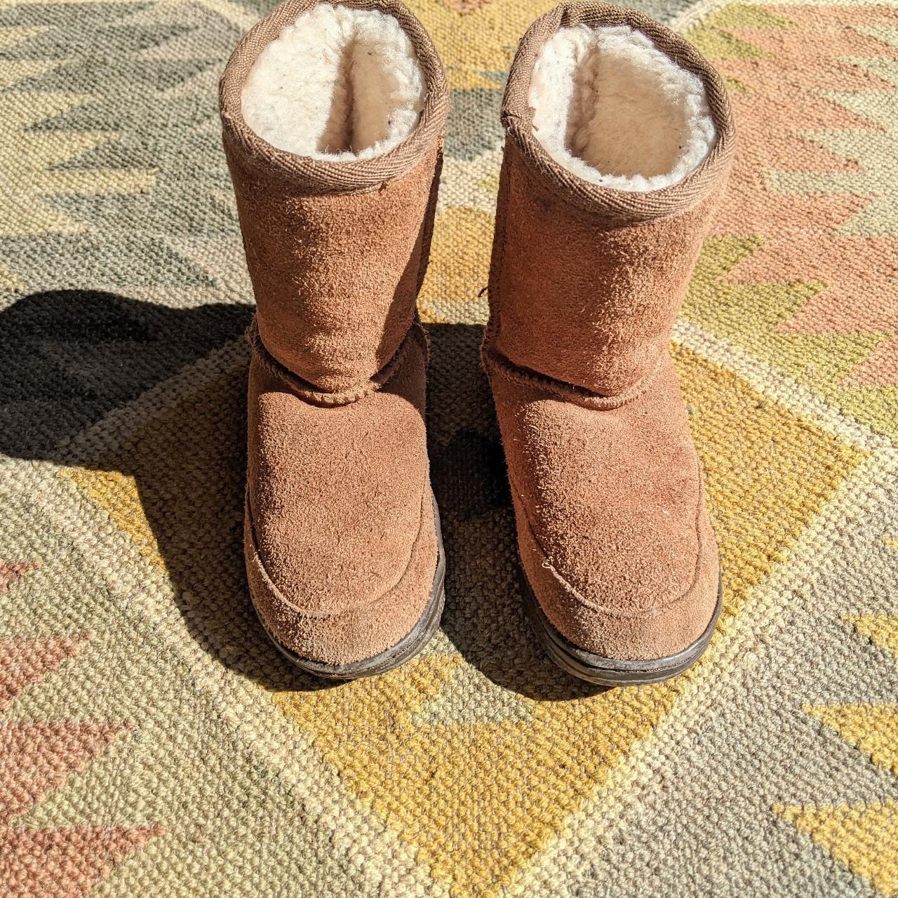 Kids Emu Ugg Boots Bushranger Lo size 9. RRP... - Depop