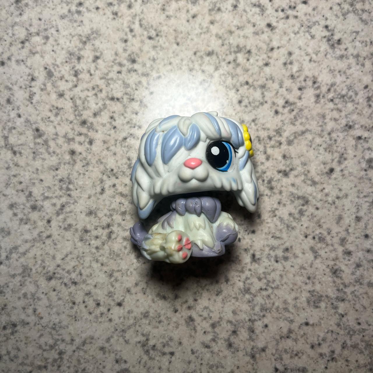 Authentic littlest pet shop sheepdog #1712 open to... | Depop