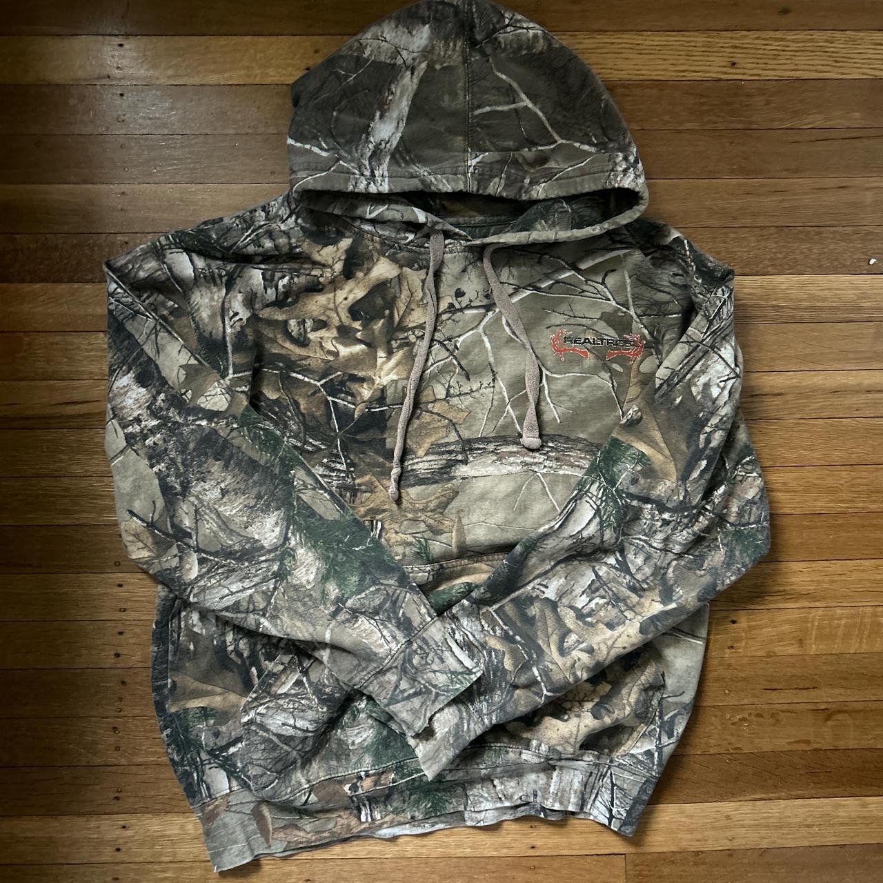 Realtree camo hoodie | Depop