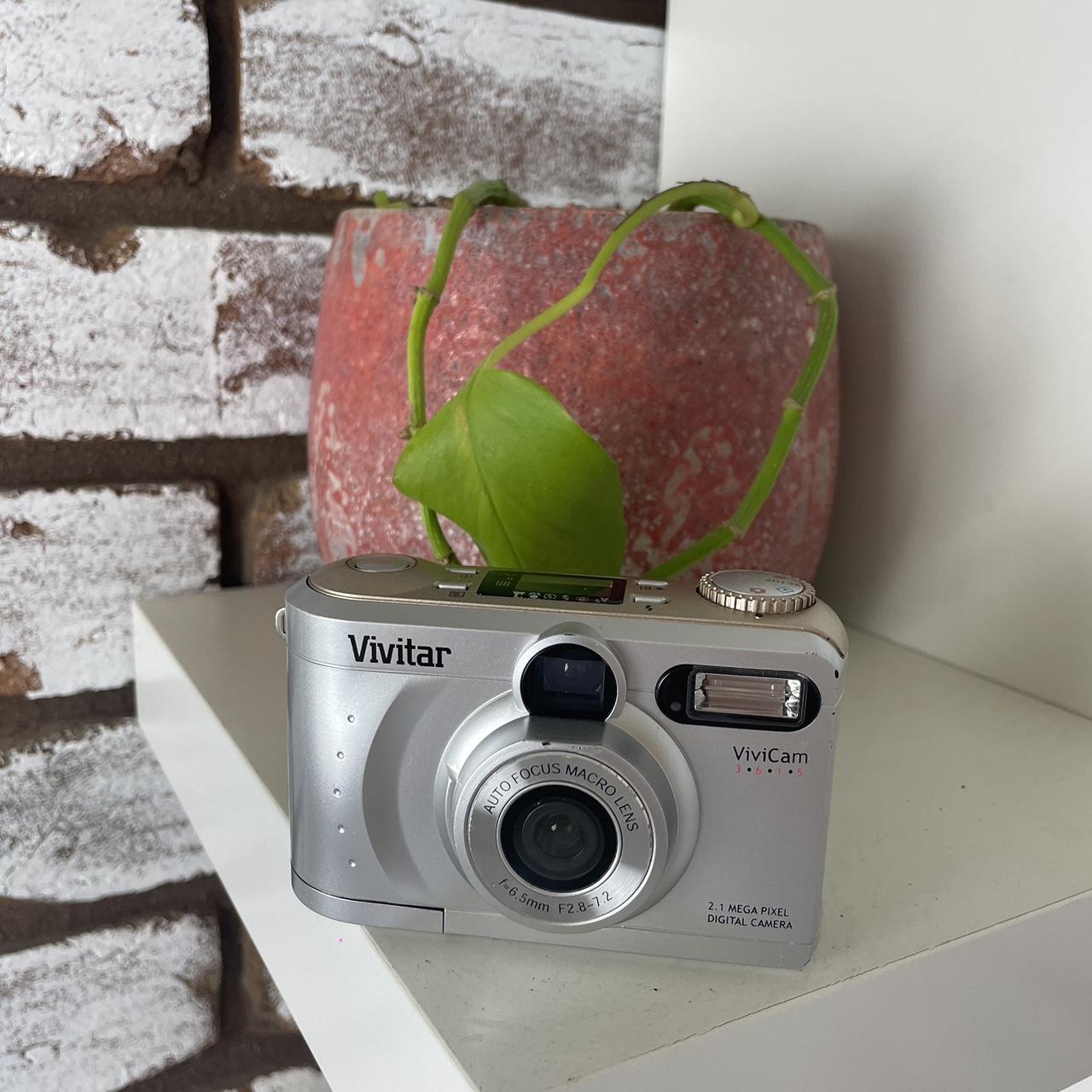 Vintage Vivitar vivi cam, 2.1 megapixel, digital... - Depop