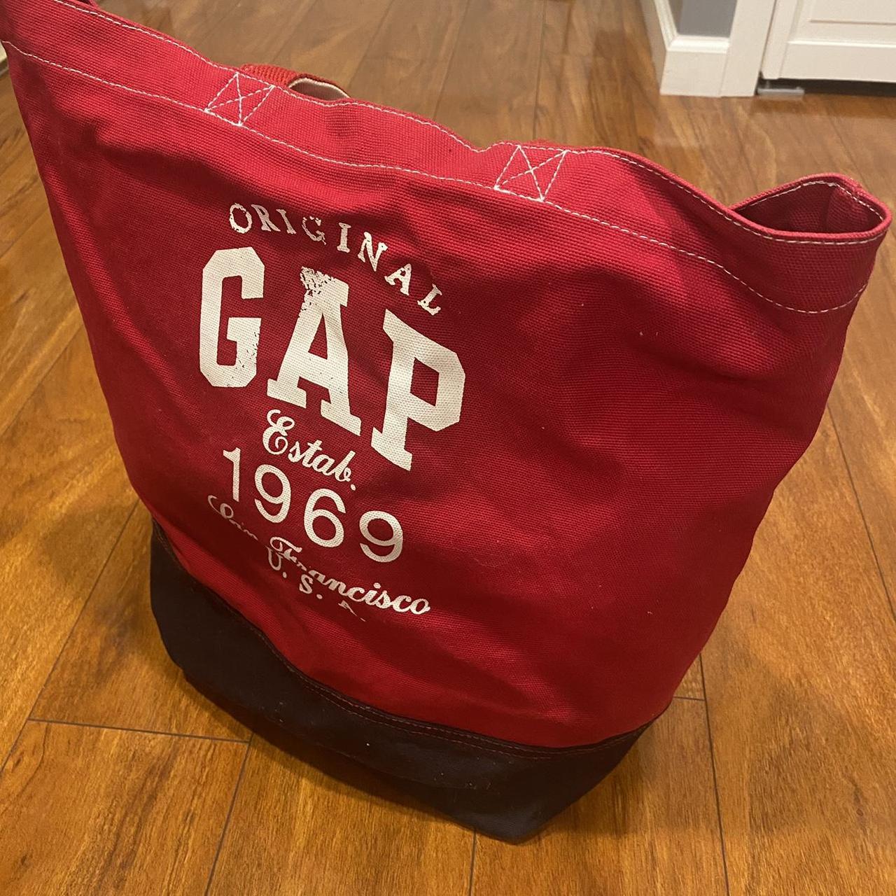 Gap Tote Bag Large beach bag, perfect for summer!... - Depop