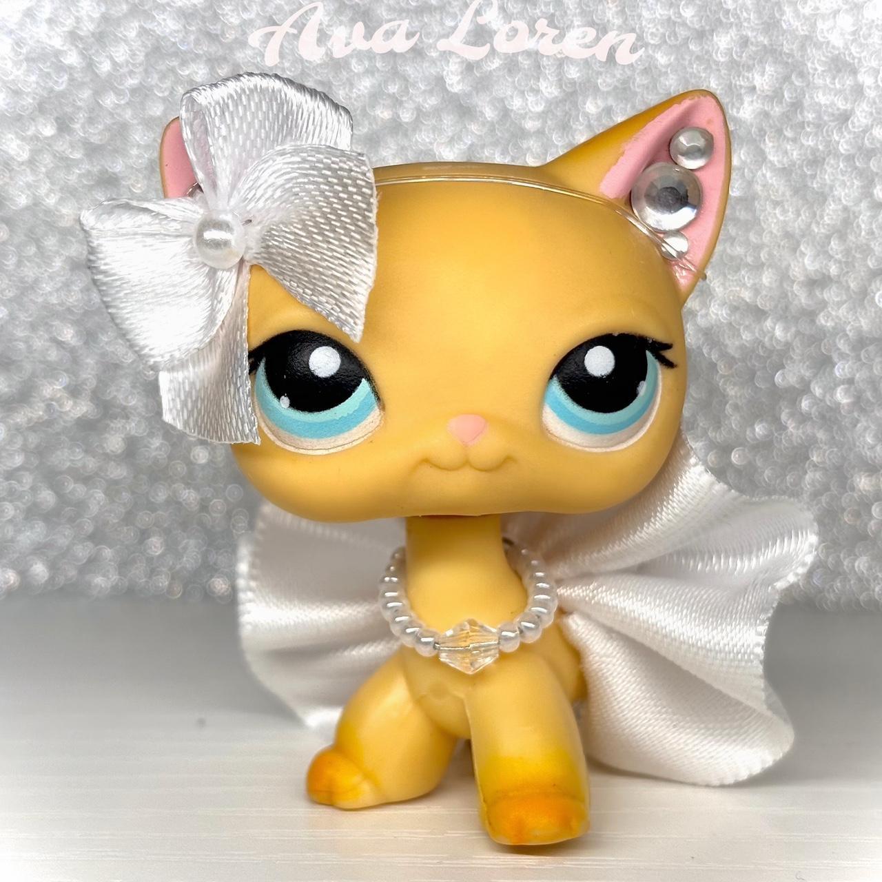 LPS White Satin Outfit Set 🤍🪽 Comes with skirt,... - Depop