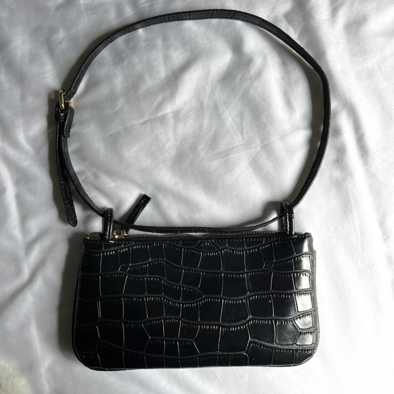 Glassons Women's Black Bag | Depop