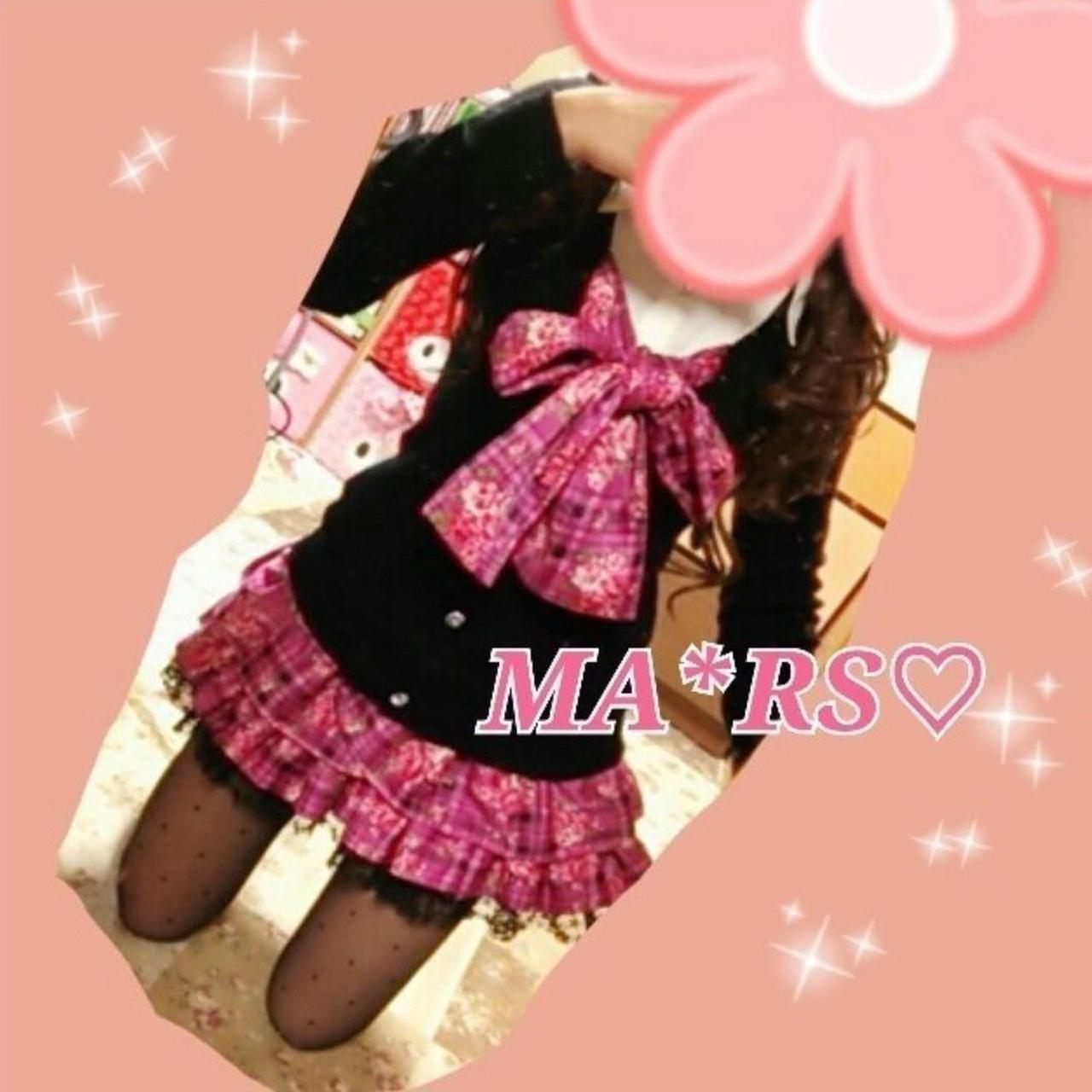 🚨ISO! DO NOT BUY!🚨 Looking for these sets!! Please... - Depop