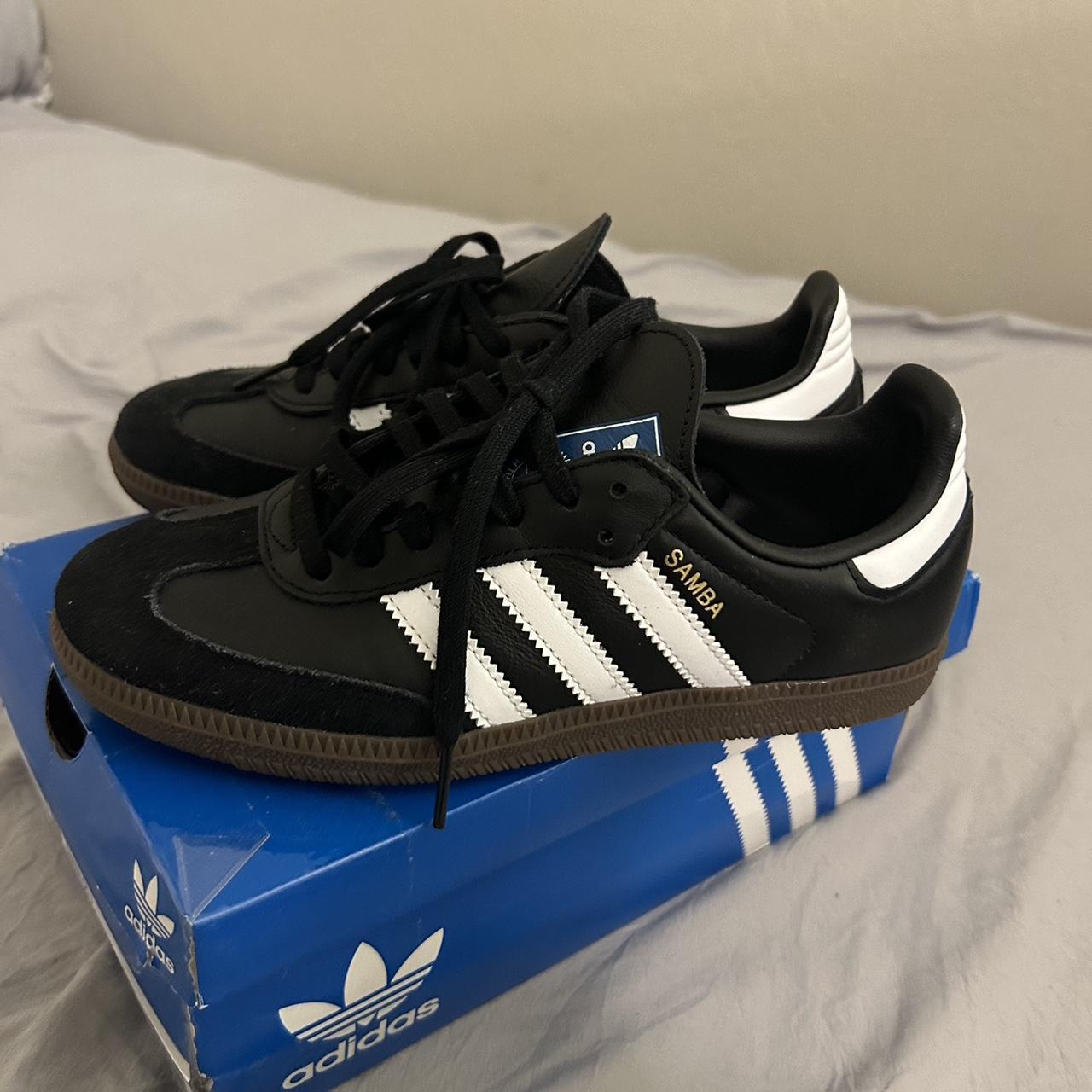 black sambas women’s size 5.5 grade school... - Depop