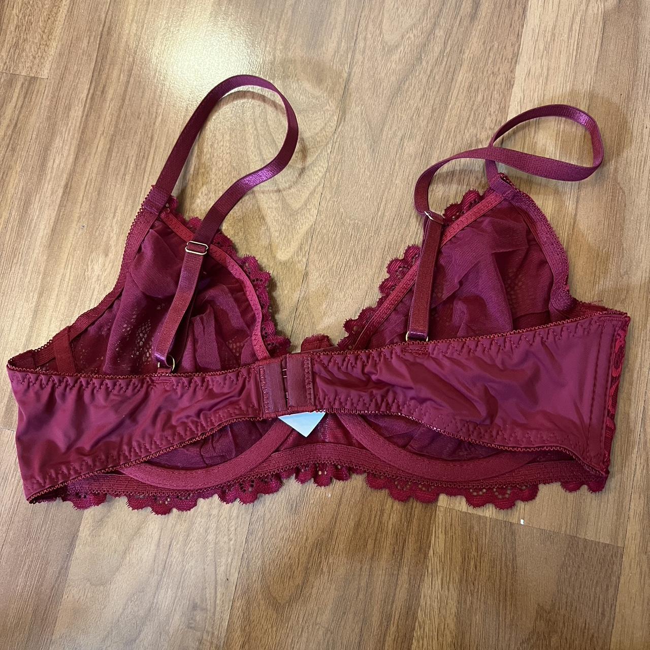 red lace underwire bra size 36C, brand new never... - Depop