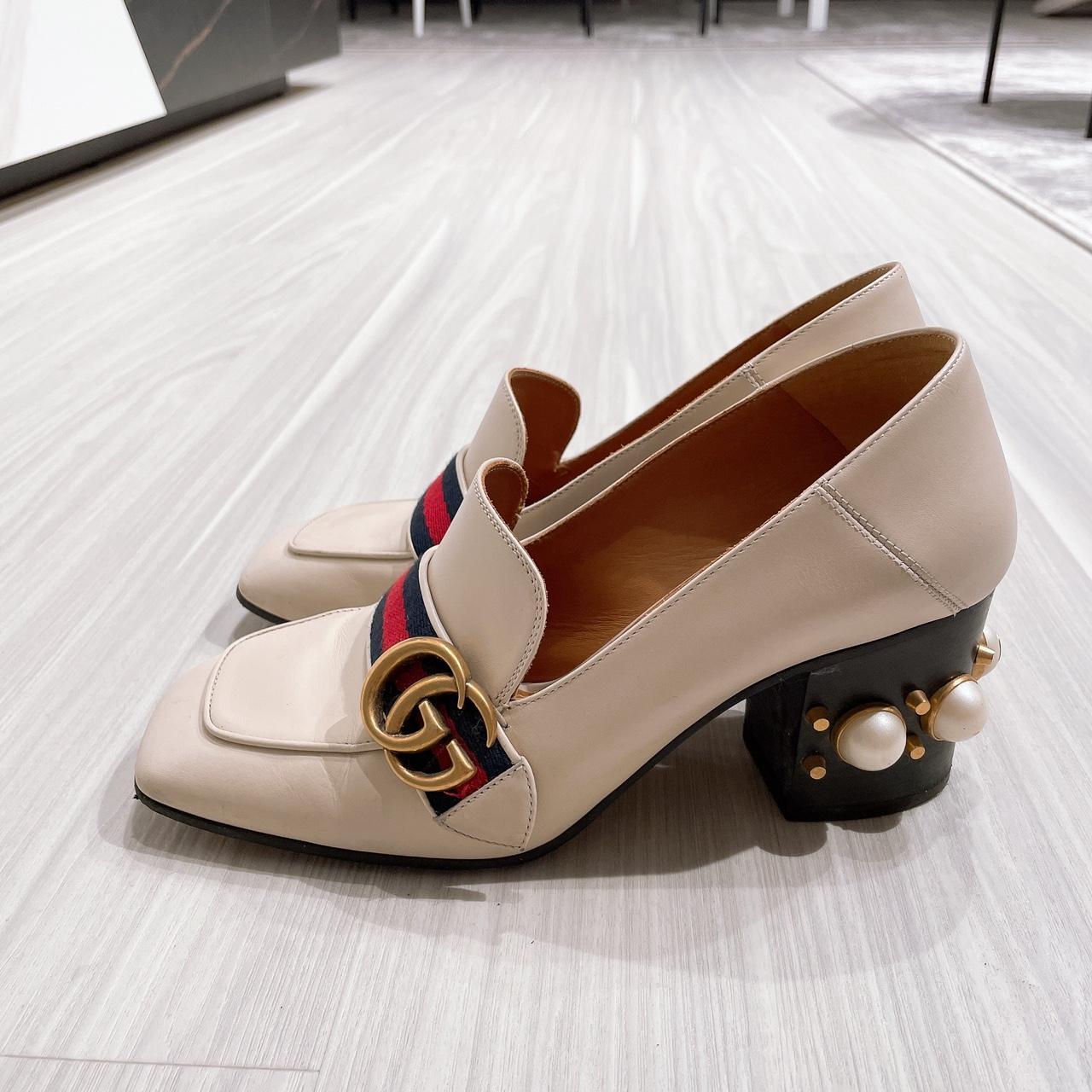 Gucci Women's Loafers | Depop