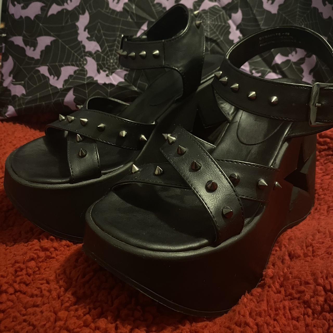 Demonia dynamite 02 Size 9 women One strap has a... - Depop