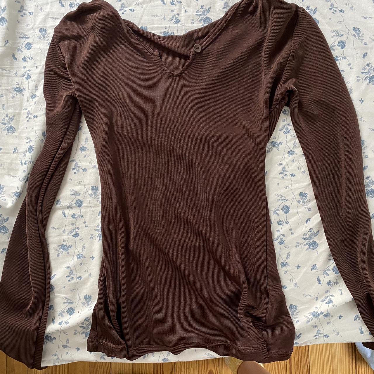 brown ribbed long sleeve perfect for the fall !!... - Depop
