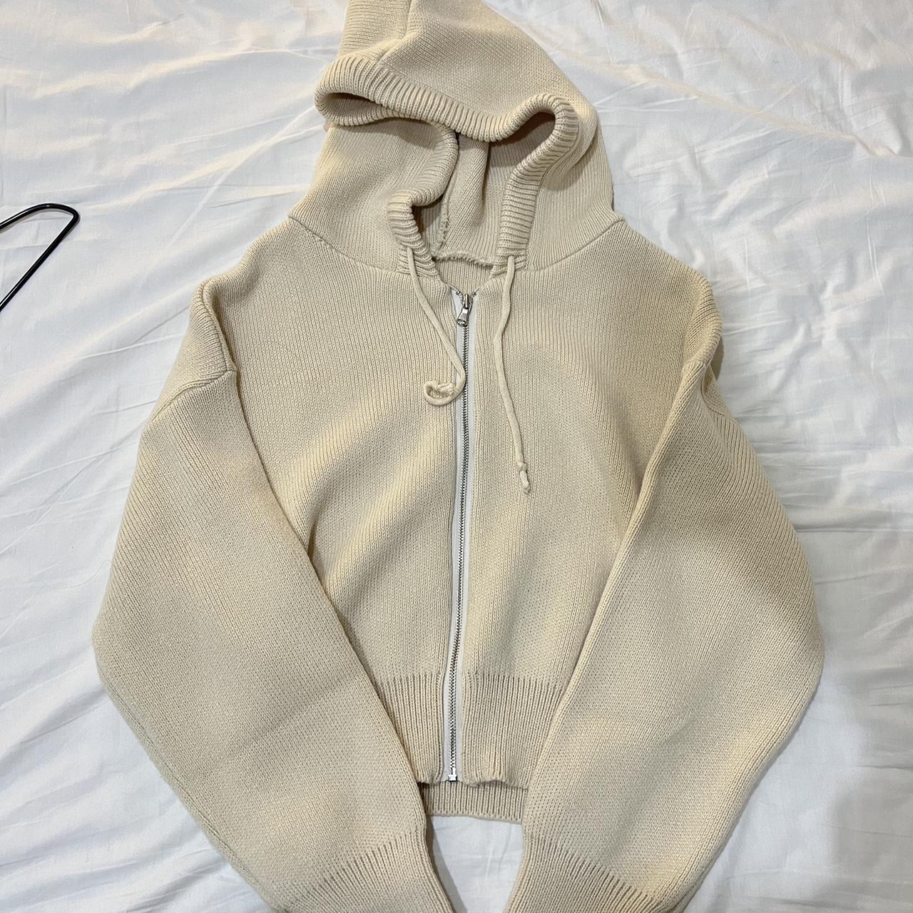 ivory/beige knit zip-up💛 bought in Korea super warm... - Depop