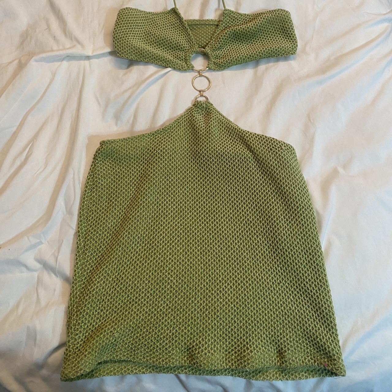 Green clubbing dress with gold chain! Worn once - Depop