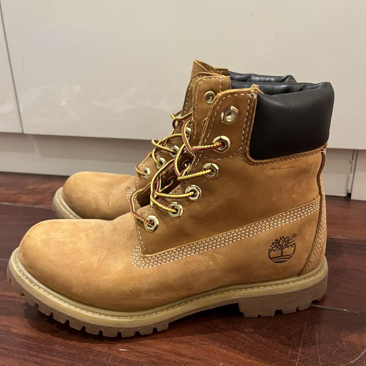 Timberland leather boots in size US 7! These timbs... - Depop