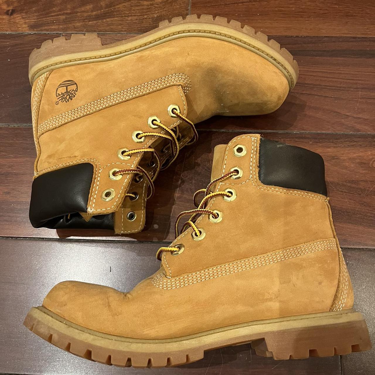Timberland leather boots in size US 7! These timbs... - Depop