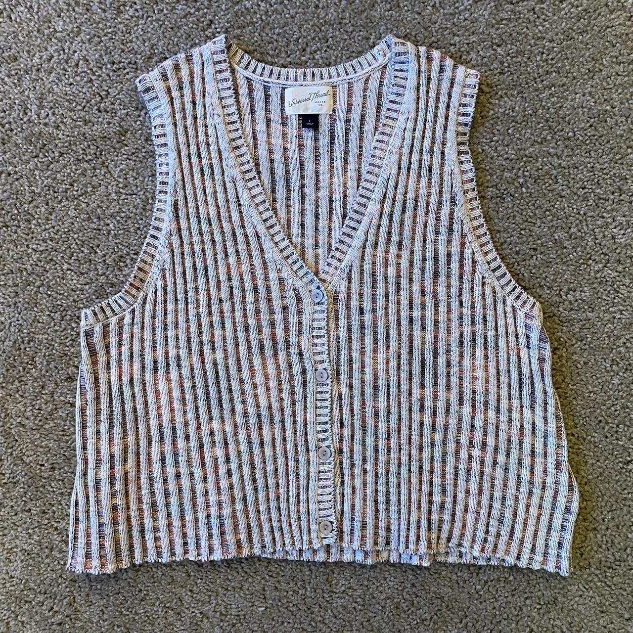 universal thread cropped sweater vest - Depop