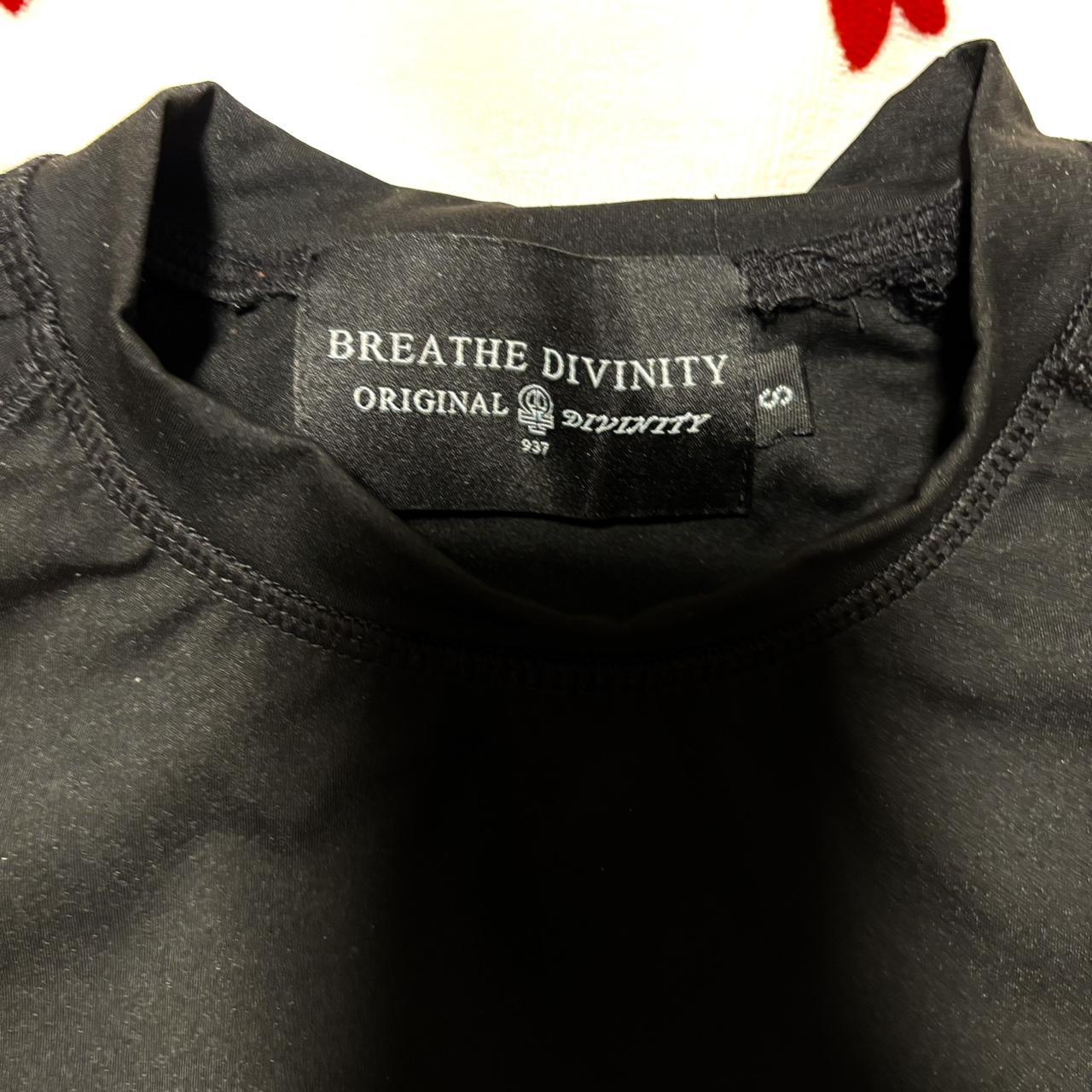 Breathedivinity compression, fits perfectly and... - Depop