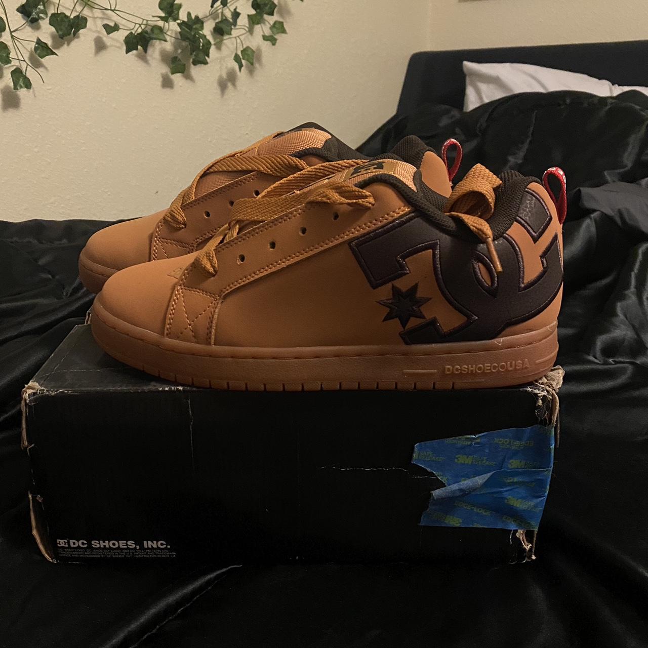 brand new never worn chunky dc’s, these are super... - Depop