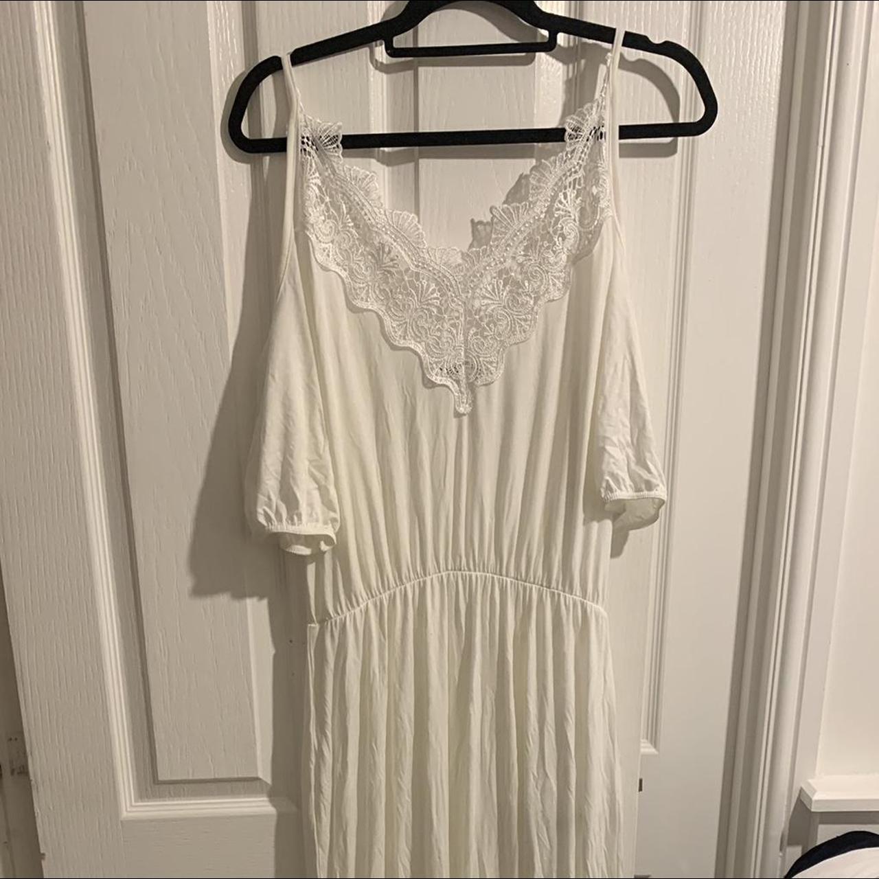 Boohoo Women's White Dress | Depop