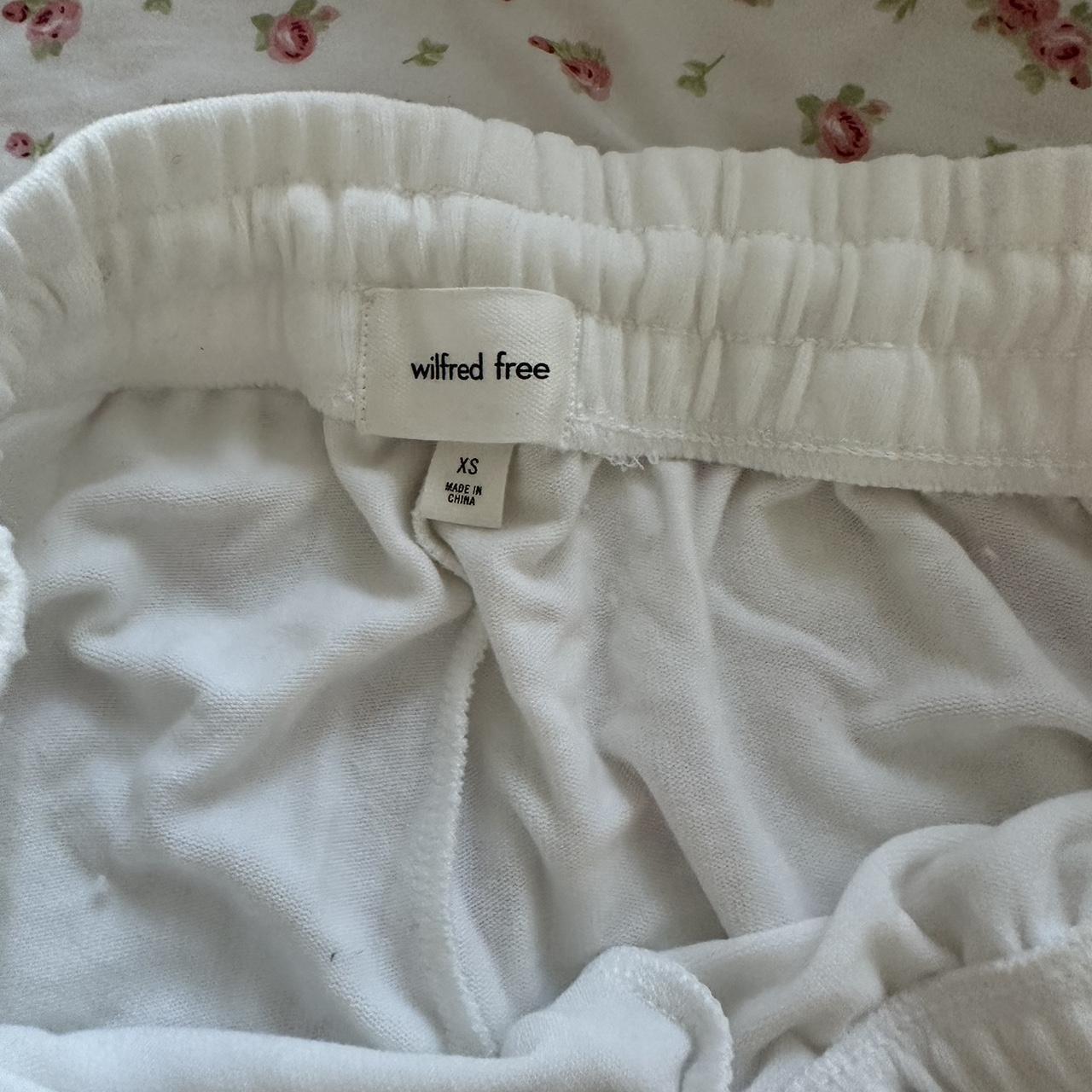 Aritzia Wilfred lounge pants in white nothing wrong... - Depop