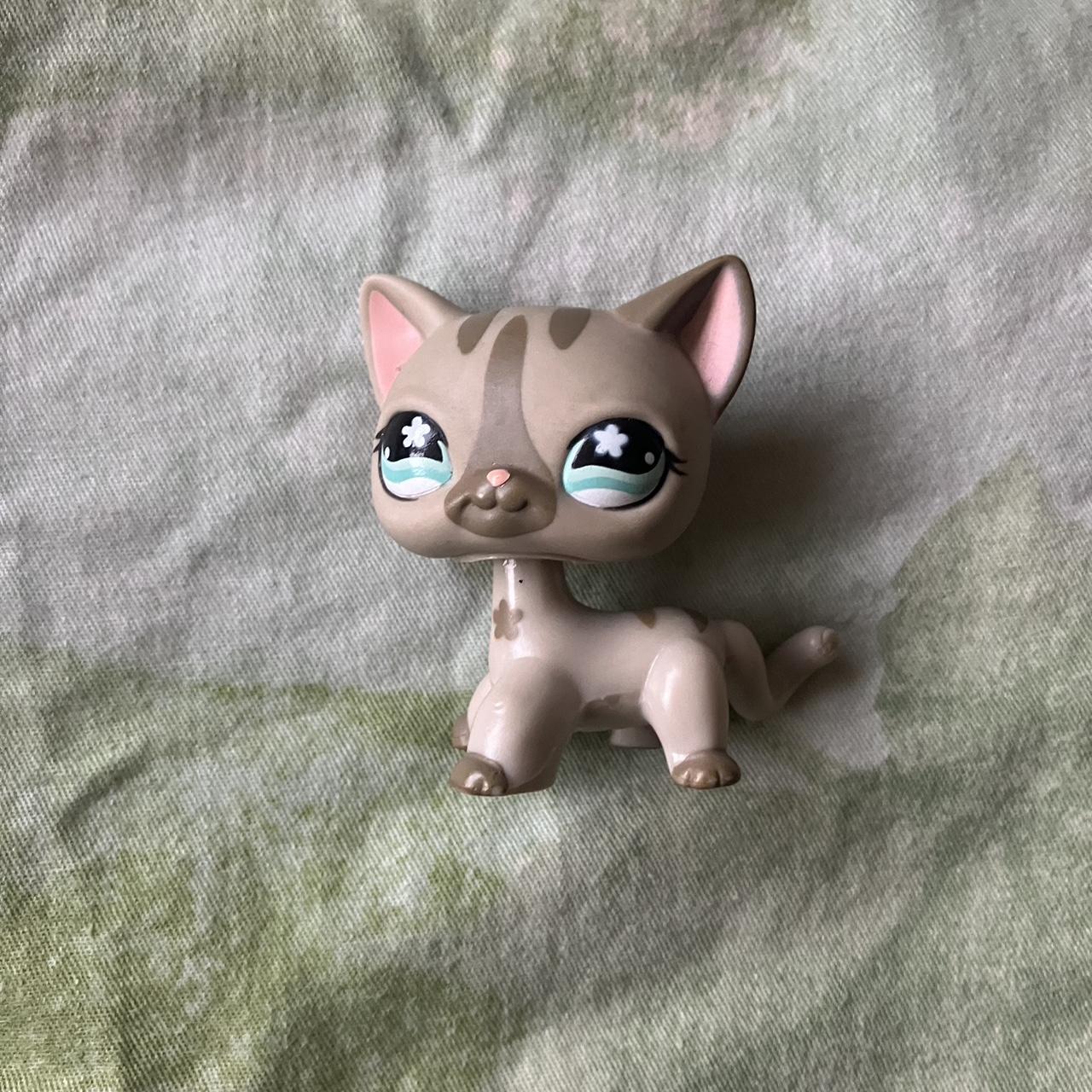 LPS Grey Shorthair #littlestpetshop #lps... - Depop