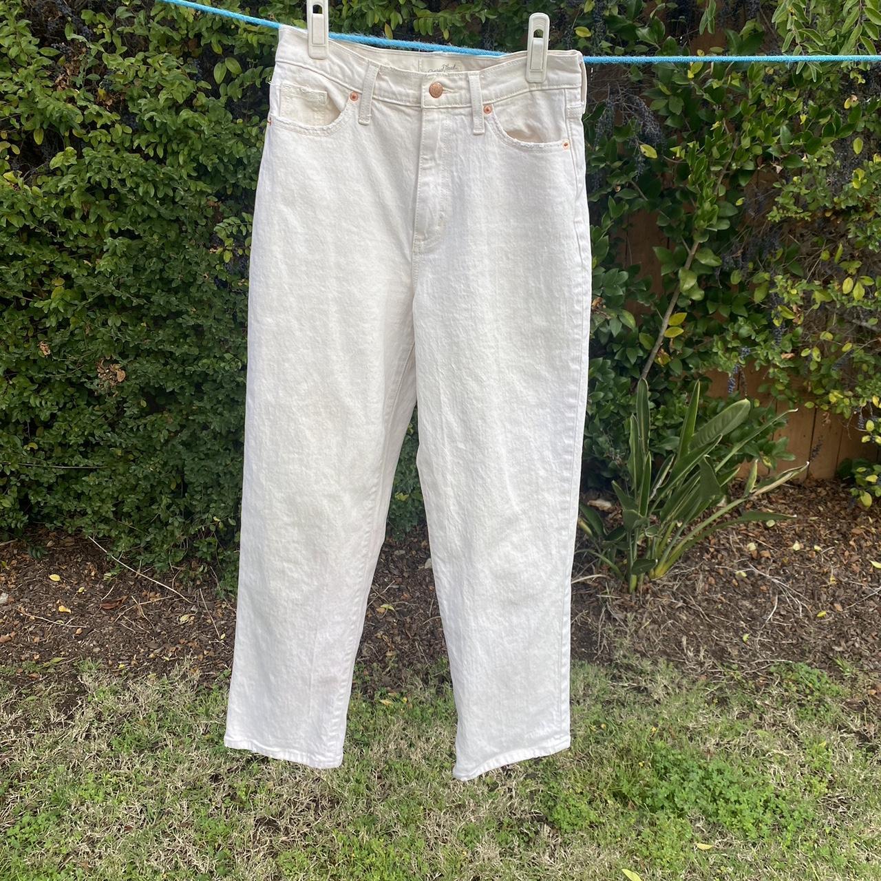 Universal Threads vintage white canvas jeans size 27... - Depop
