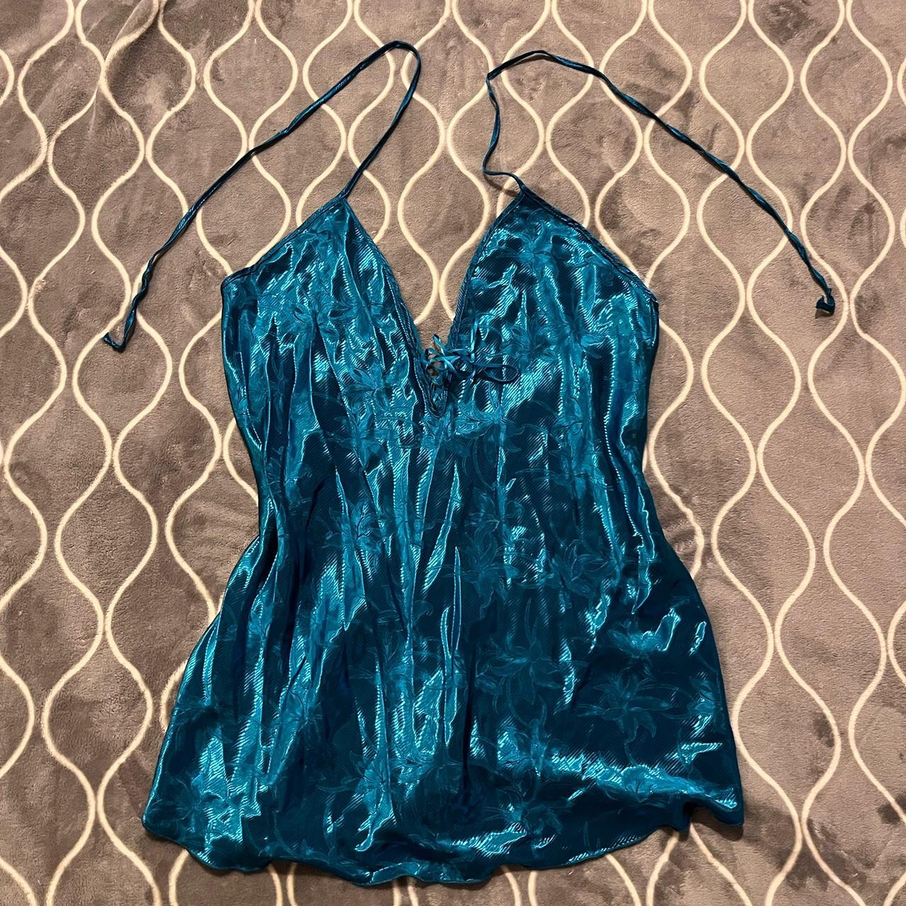 Gorgeous teal slip with lily details Size: medium | Depop