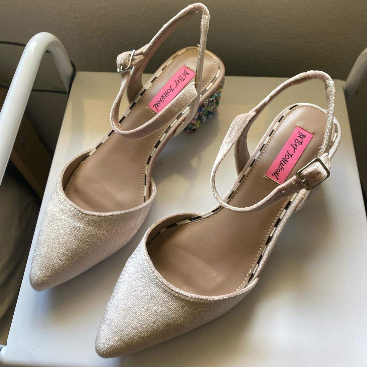 MAKE AN OFFER 💭📥 Betsy Johnson ‘Lena’ Blush Velvet... - Depop