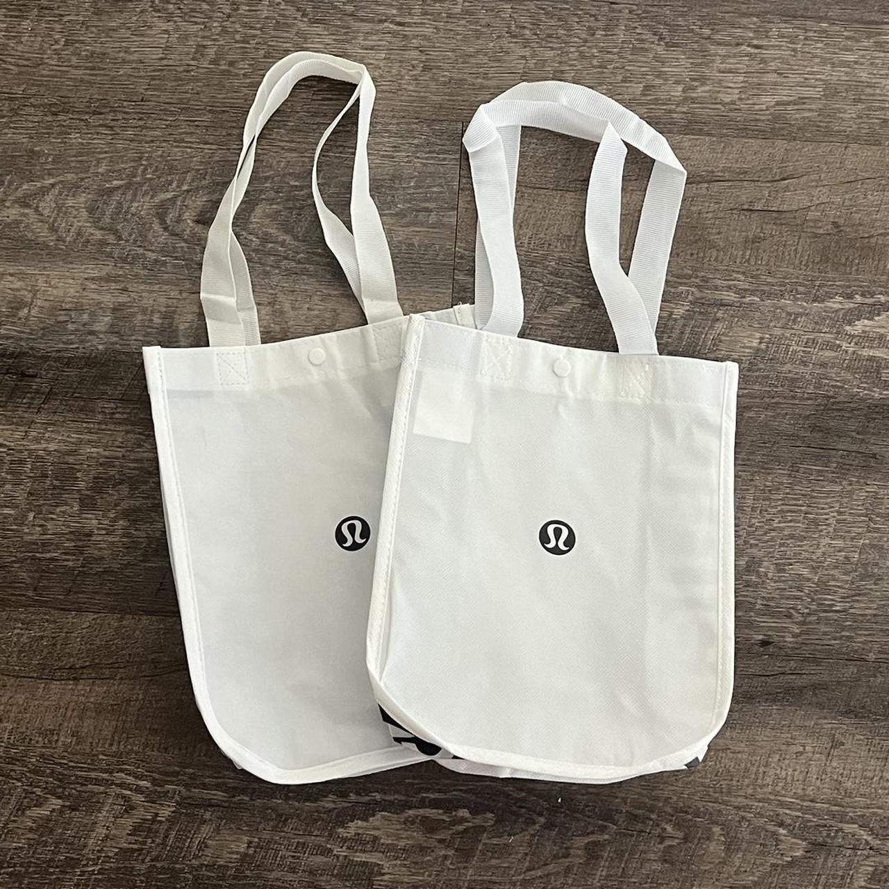 Lululemon Women's Black and White Bag | Depop