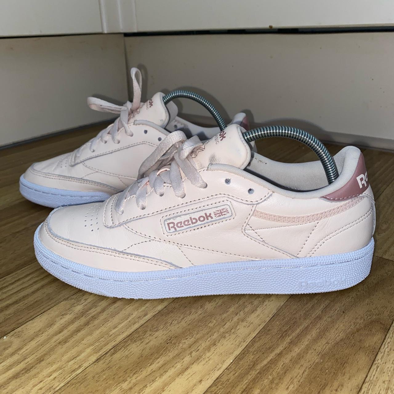 Reebok Women's Cream and Tan Trainers | Depop