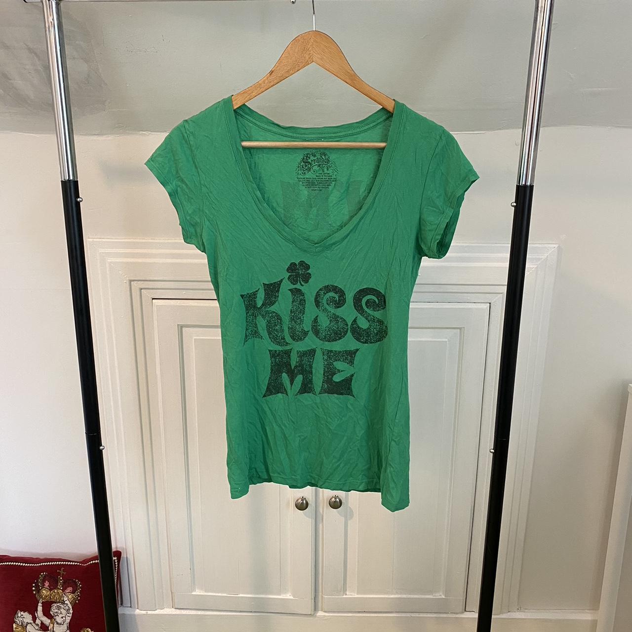 y2k kiss me shirt 🍒 y2k “kiss me i’m Irish” t... - Depop