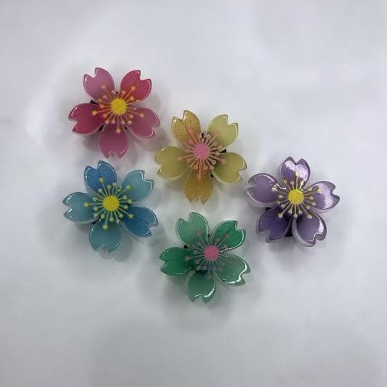 Set of 5 flower croc charms - Depop