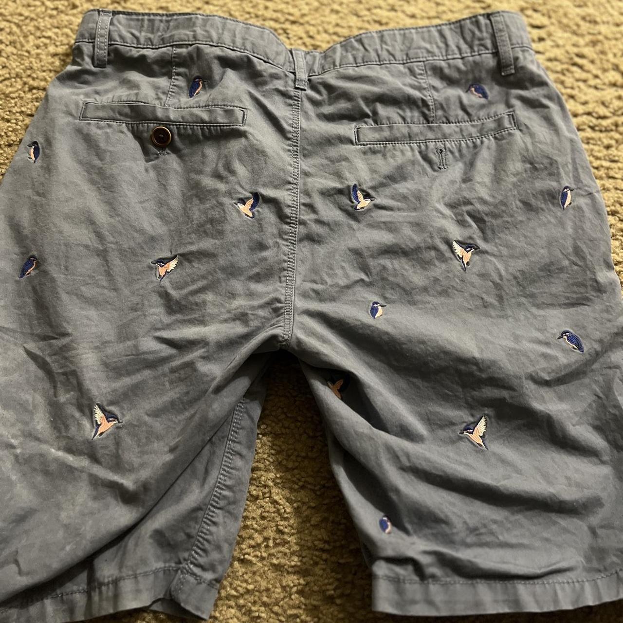 Men's fatface hummingbird shorts - Depop