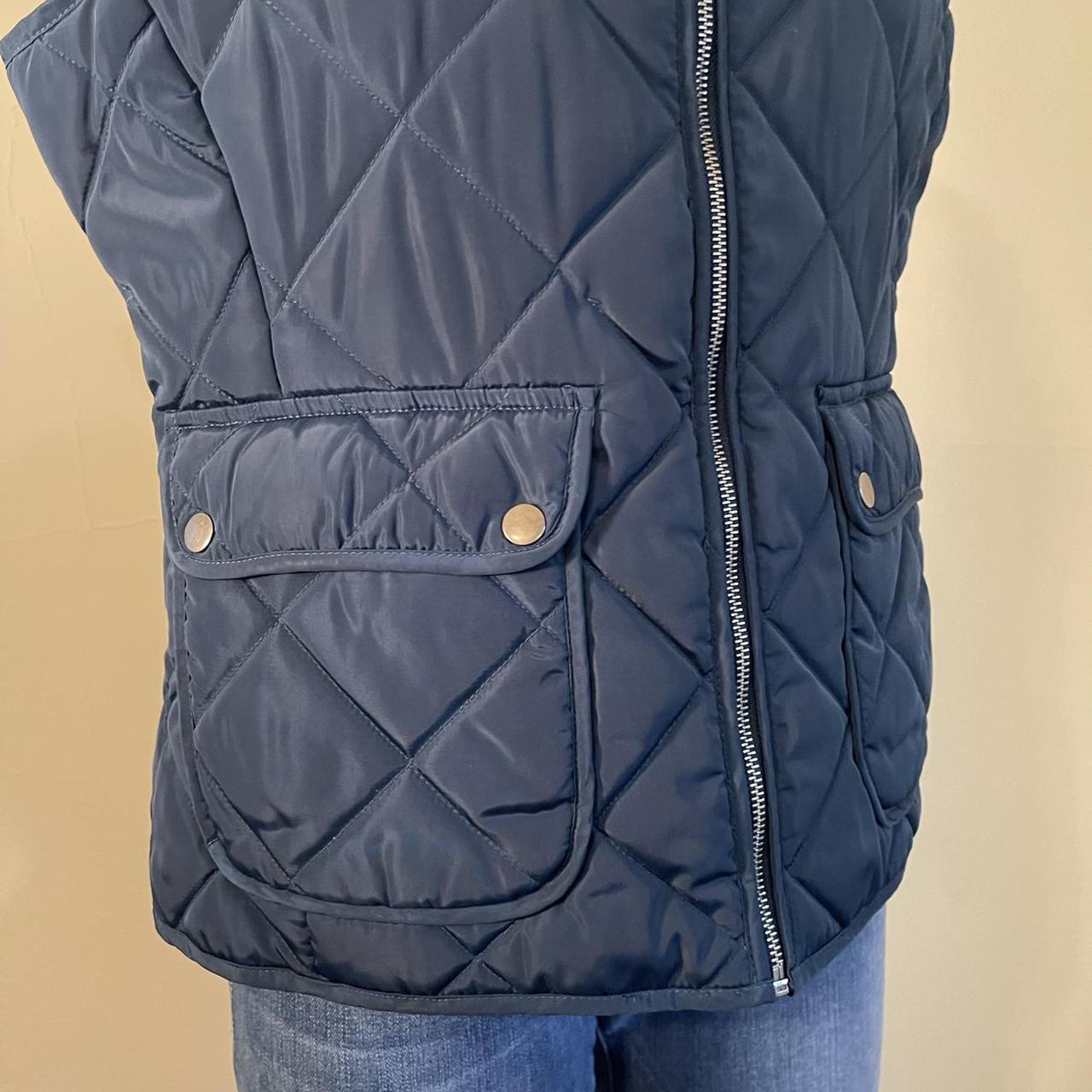 Women's Blue Gilet | Depop