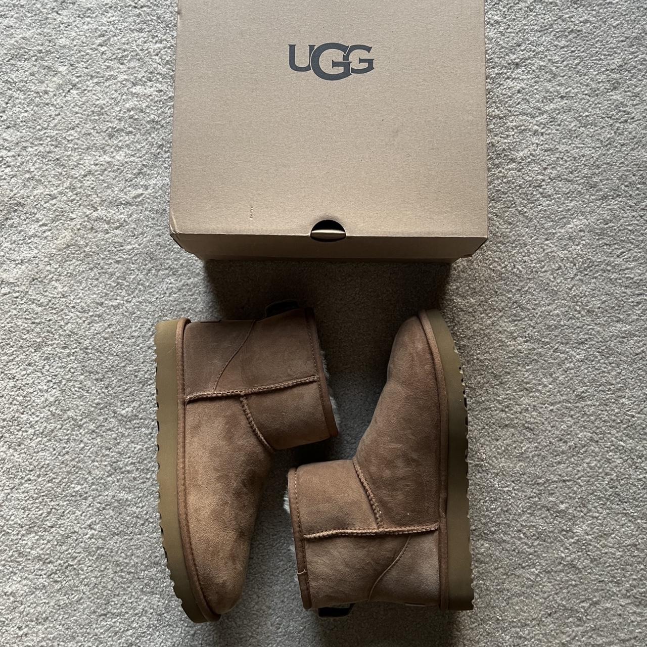Women’s Uggs Classic Mini II. Size 9 women’s, gently... - Depop