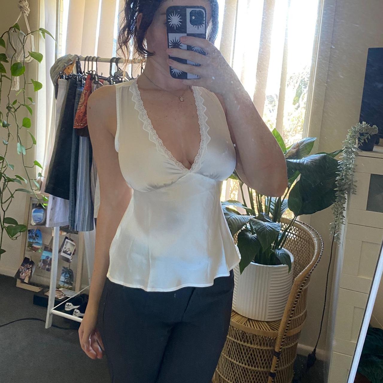 Glassons top Never worn Tags still on - Depop