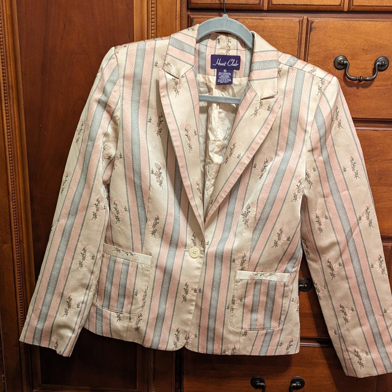 Hunt Club vintage Jacket in fabulous condition! It... - Depop