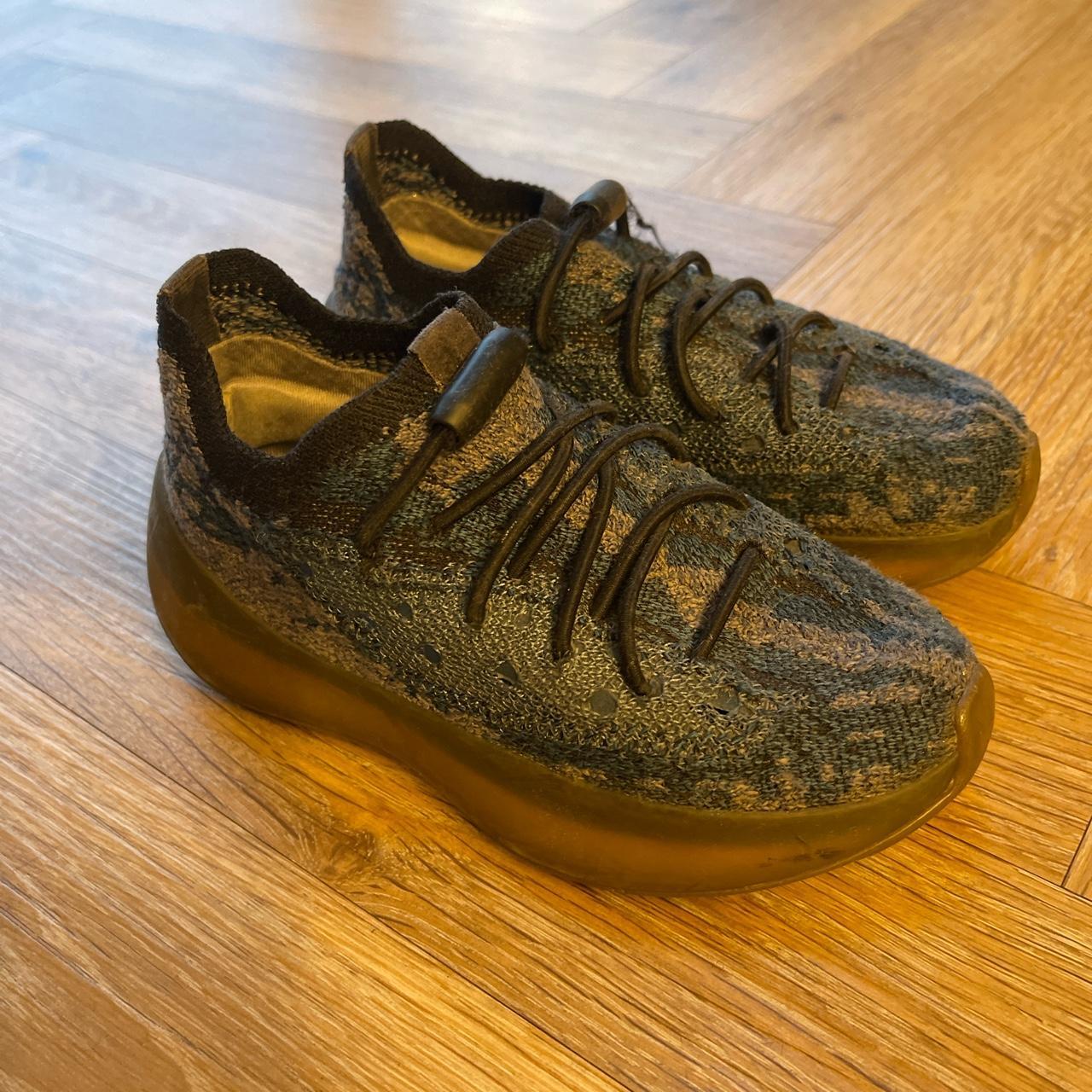 Kids YEEZY BOOST // Navy // size 9.5 UK Used, good... - Depop