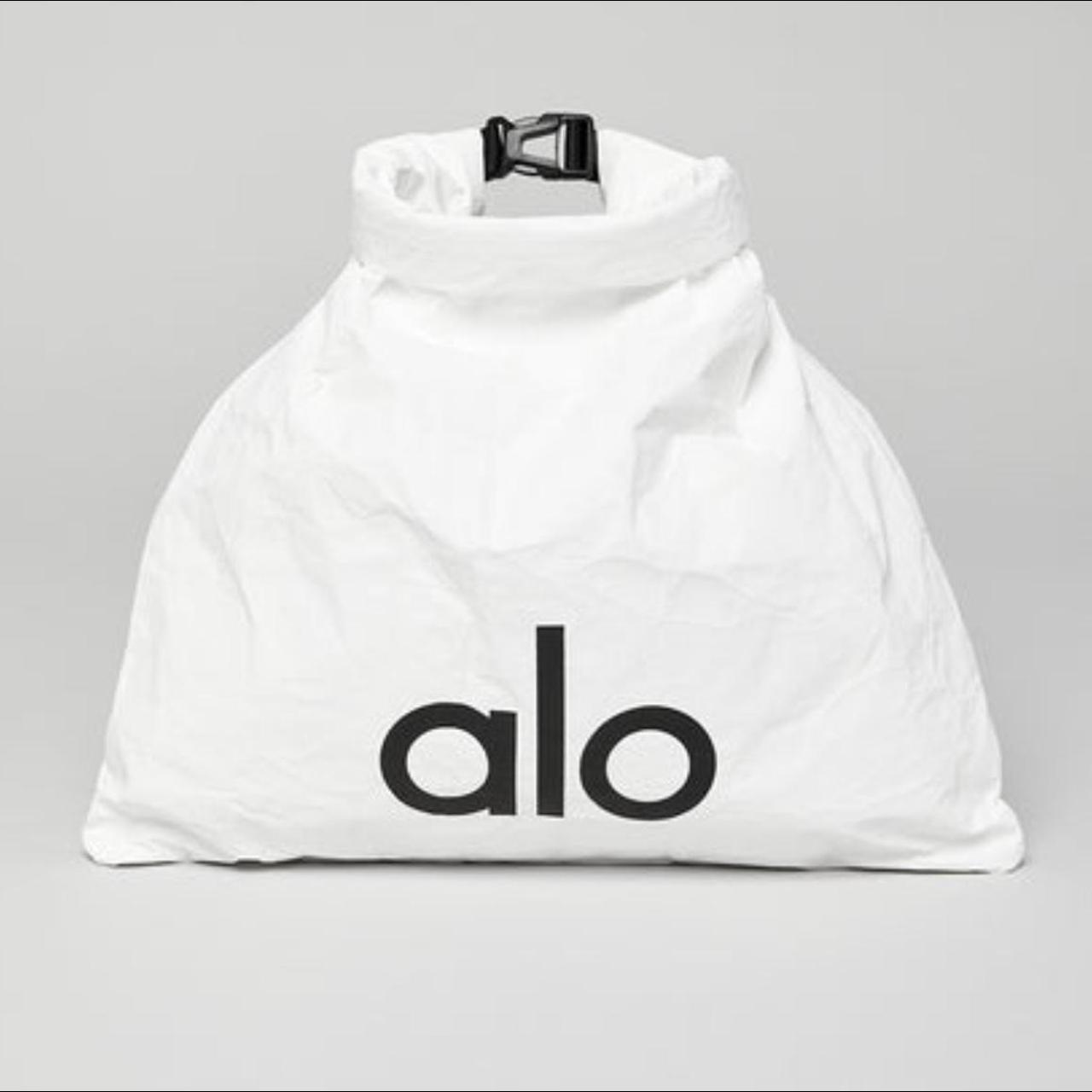 alo keep it dry fitness bag •new with tags... - Depop