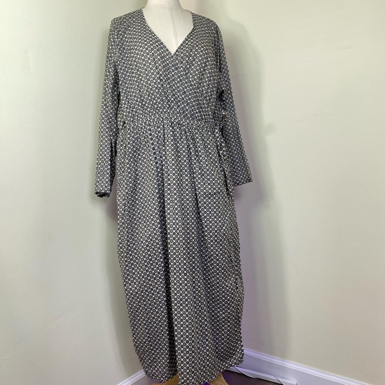 NWT ichi Deveaux Madox Print Wrap Dress White Tile... - Depop