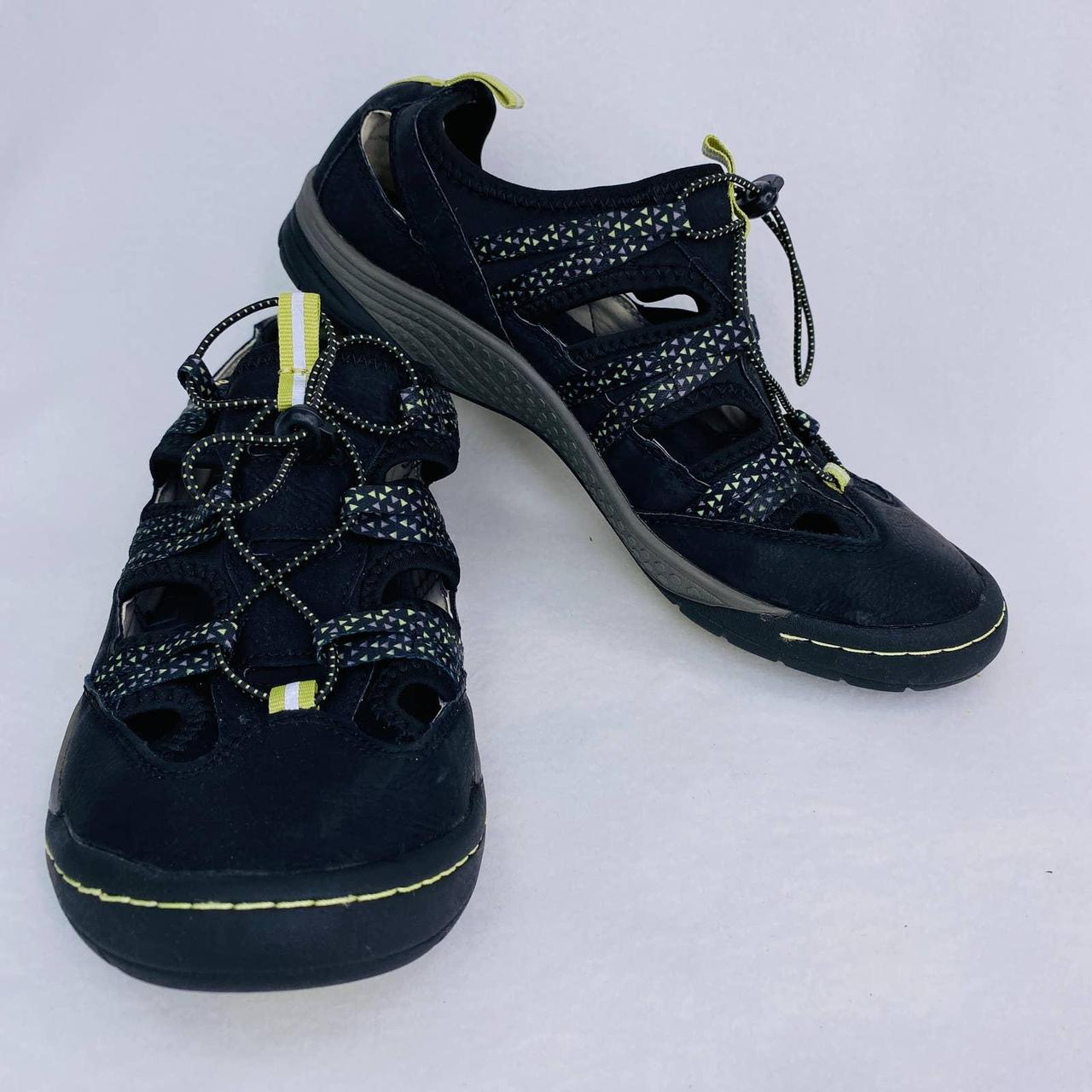 Jambu Women's Black and Yellow Trainers | Depop