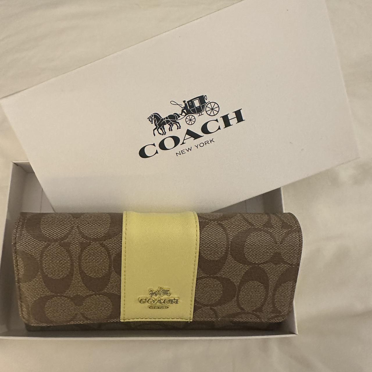 Coach wallet*please note this is not leather 😊 - Depop