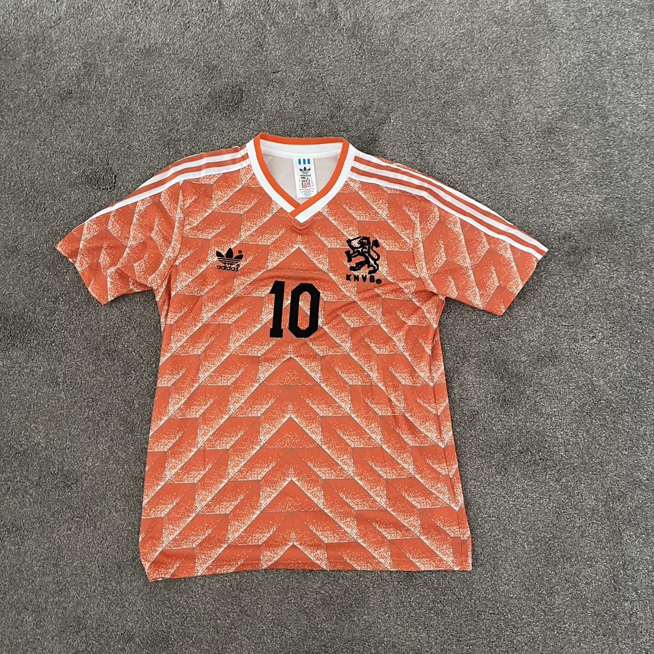 Medium men’s 1998 Netherlands Gullit football shirt.... - Depop