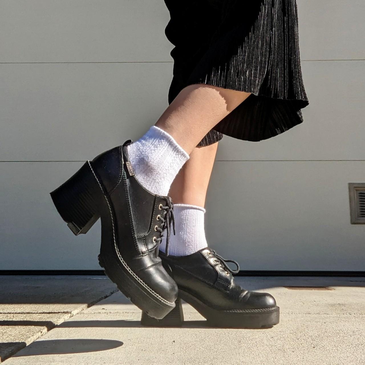 INSANE vintage 90s Mudd platform oxfords, size 7!!... - Depop